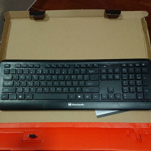 BNIB Blackweb Wireless Keyboard, Computers & Tech, Parts & Accessories, Computer Keyboard on ...
