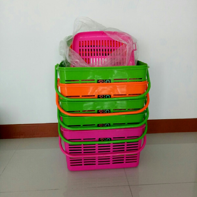 LAST PIECE LEFT Rio Basket, Pet Supplies, Homes & Other Pet Accessories ...