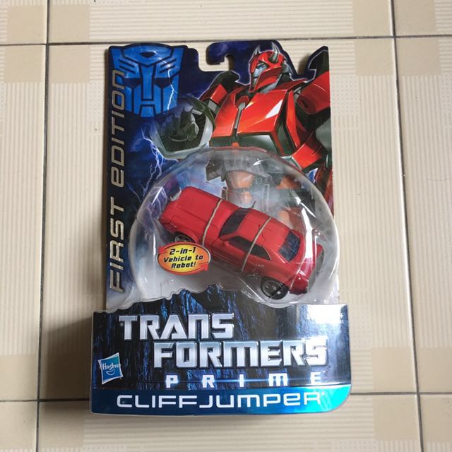Hasbro transformers Prime cliff jumper, Hobbies & Toys, Toys & Games on ...