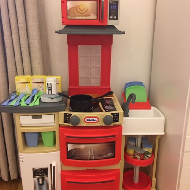 Little Tikes Cook n Store Kitchen (Red), Babies & Kids, Infant Playtime ...