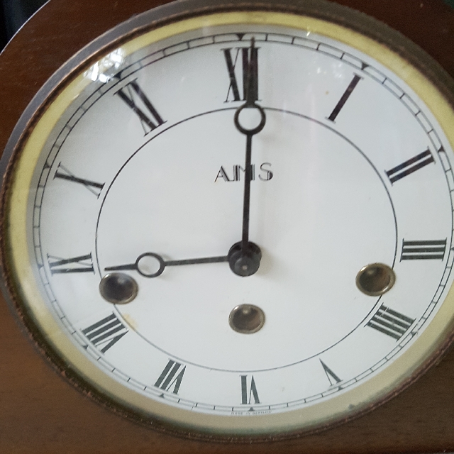 Table top AMS Clock, Hobbies & Toys, Memorabilia & Collectibles ...