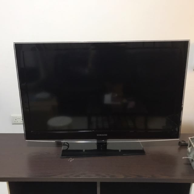 Samsung 40 inch LCD Full HD TV, TV & Home Appliances, TV ...