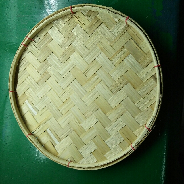 Bilao(medium), Kitchen & Appliances on Carousell