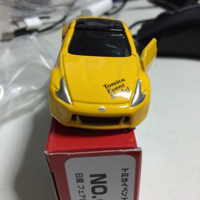 TEM TOMICA FAIRLADY NISSAN 350z 370z, Hobbies & Toys, Toys & Games on ...