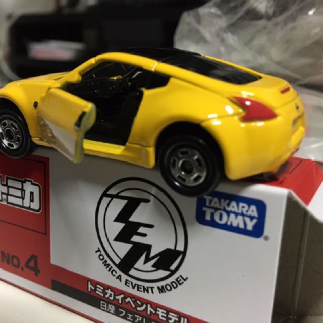 TEM TOMICA FAIRLADY NISSAN 350z 370z, Hobbies & Toys, Toys & Games on ...