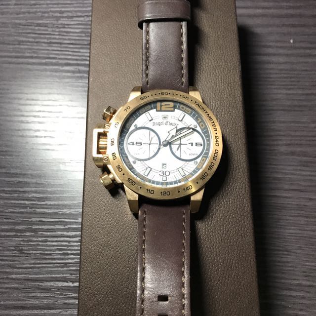 Angel Clover Watch, 名牌, 手錶 - Carousell