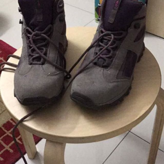 Kasut motor, Motorbikes on Carousell