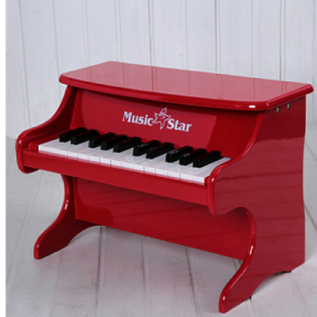 Mini piano, Hobbies & Toys, Music & Media, Musical Instruments on Carousell