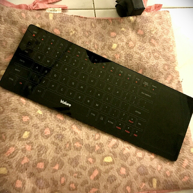 Valore Bluetooth Keyboard with Numeric Touchpad (V-BTK360), Computers ...