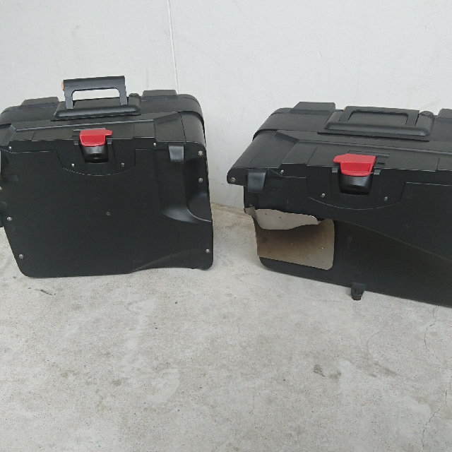 Bmw R1200GS vario side case., Motorcycles, Motorcycle Accessories on ...