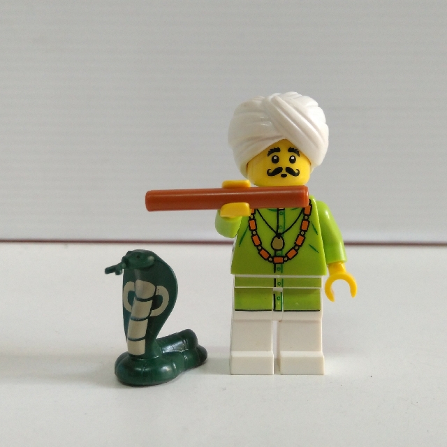 lego minifigure snake charmer, Hobbies & Toys, Toys & Games on Carousell