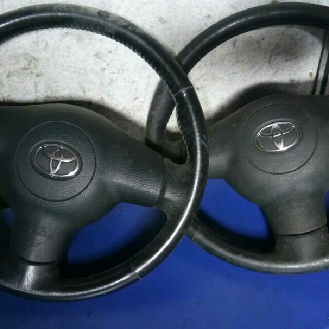 TOYOTA CALDINA WISH STEERING LEATHER JAPAN, Auto Accessories on Carousell