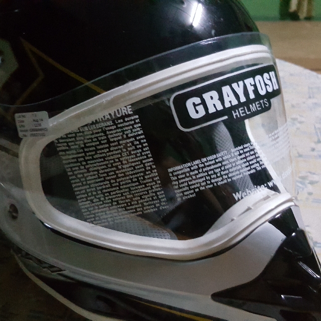 helmet fullface grayfosh, Motorbikes on Carousell