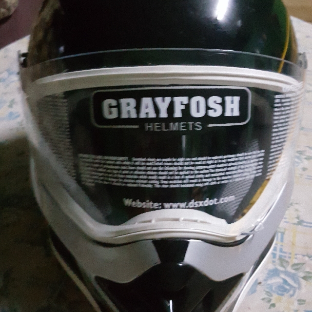 helmet fullface grayfosh, Motorbikes on Carousell