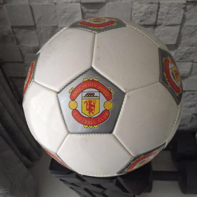 Manchester United Soccer Ball, Sports Equipment, Sports & Games, Racket ...