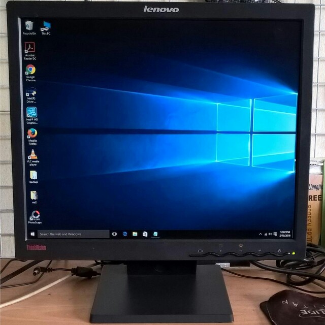 15 inch lcd monitor, Computers & Tech, Laptops & Notebooks on Carousell