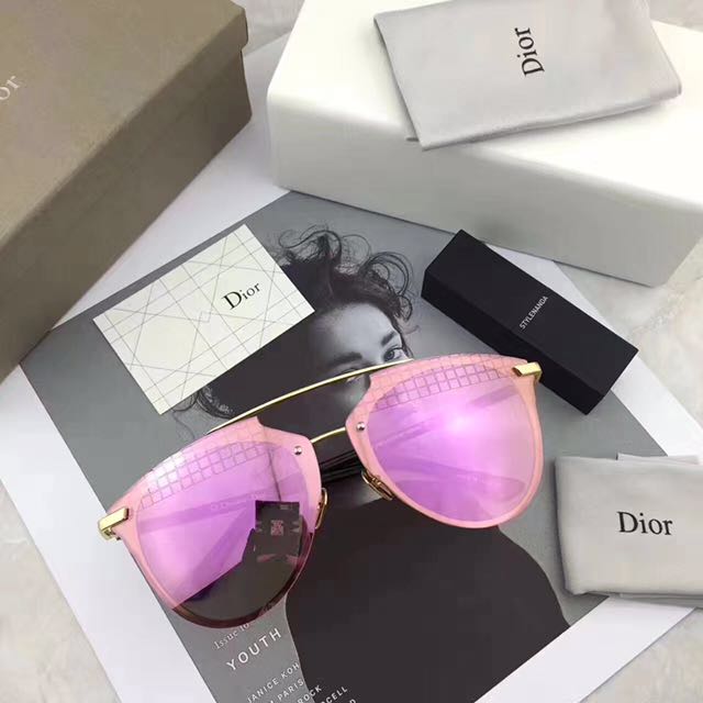 Dior spec box to letgo, Everything Else, Others on Carousell