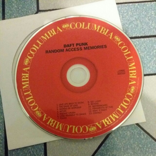 CD Daft punk random access memories cd promo, 興趣及遊戲, 音樂、樂器 & 配件, 音樂與媒體 ...