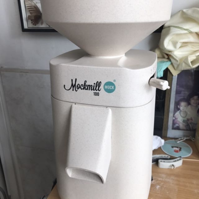 Mockmill 100 Grain Mill, TV & Home Appliances, Kitchen Appliances ...