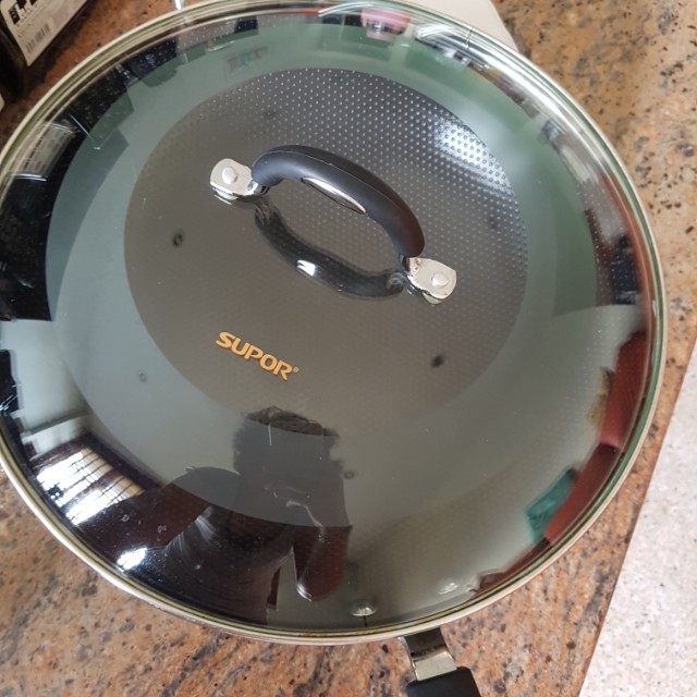 Supor wok, TV & Home Appliances, Kitchen Appliances, Cookers on Carousell