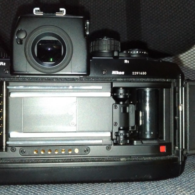 NIKON F4 mint condition w 2 Nikon lenses. 24/f2.8 & 70-210/f4 ...