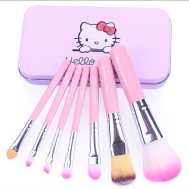 [PO] Hello Kitty Brush Set, Bulletin Board, Preorders on Carousell