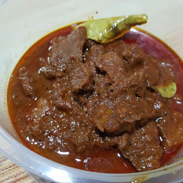 Halal Rendang Daging/Mutton, Food & Drinks, Local Eats on Carousell