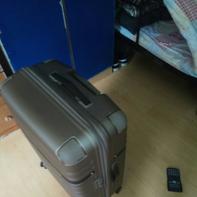 Samsonite Trolley, Size - 60 x 40cm, Everything Else on Carousell