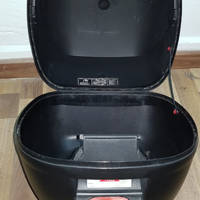 GIVI E230 SLIM (23lt), Motorcycles, Motorcycle Accessories on Carousell