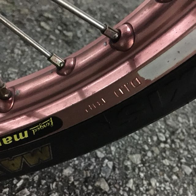 did japan rare pink spoke rim for x1r / 125z, Motorcycles, Motorcycle ...