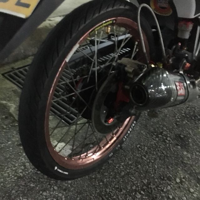 did japan rare pink spoke rim for x1r / 125z, Motorcycles, Motorcycle ...