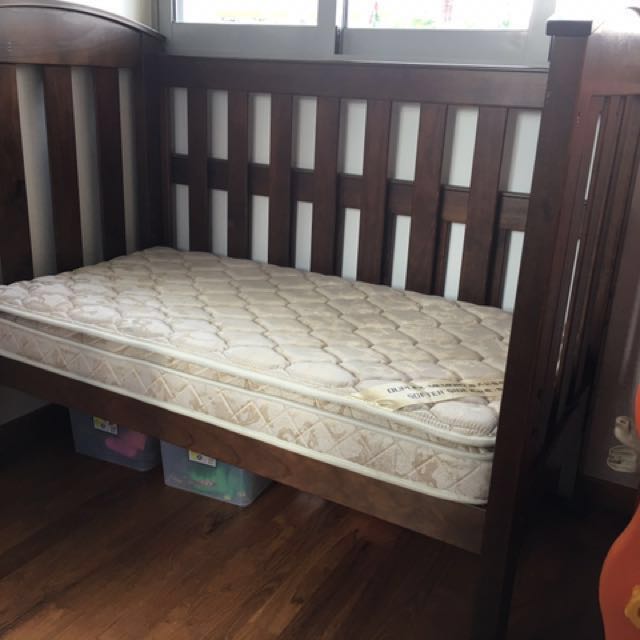 Gro-years Arana convertible baby cot solid wood, Babies & Kids, Infant ...