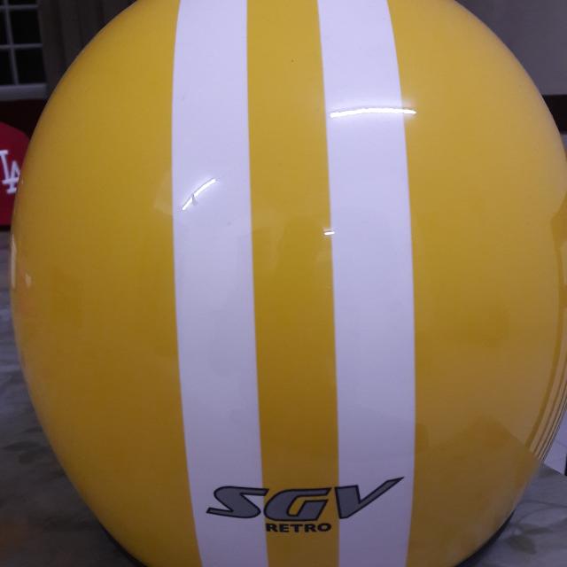 Helmet Sgv Retro Kuning, Motorbikes on Carousell