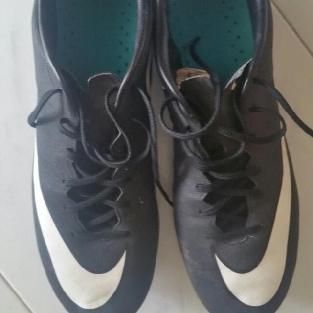 Nike Cr7, Sports Equipment, Sports & Games, Racket & Ball Sports on ...