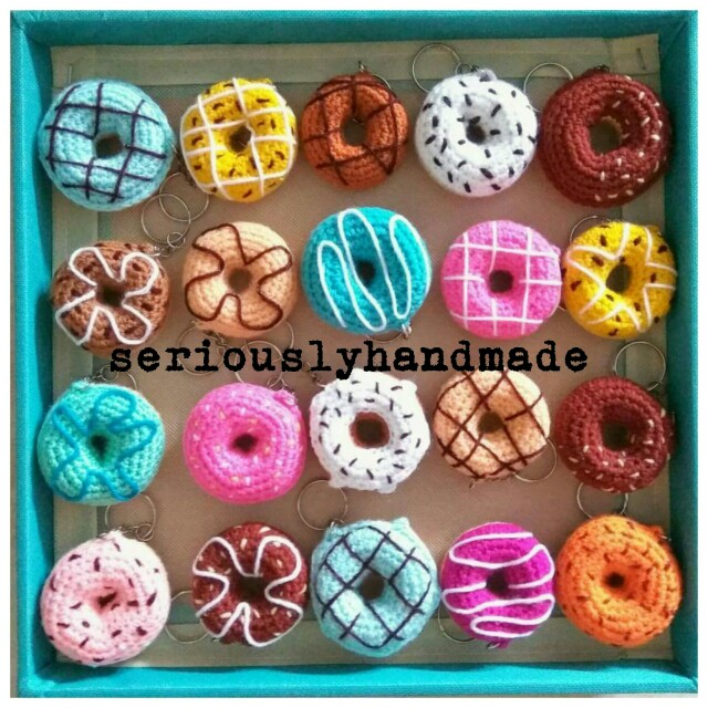 Crochet Donut Keychain / Donut Amigurumi Keychain, Design & Craft ...
