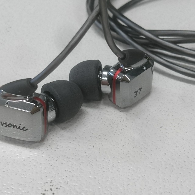 Vsonic GR07 37th Anniversary Edition, Hobbies & Toys, Music & Media ...