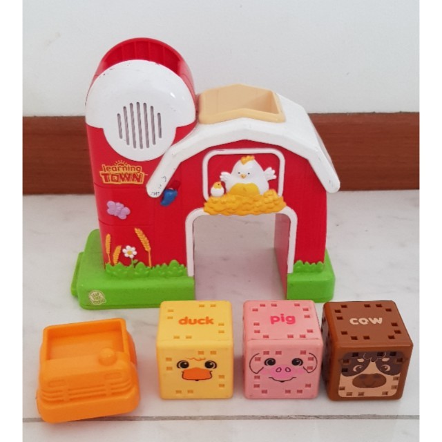 Preloved Leapfrog Learning Town Barn Buddies, Hobbies & Toys, Toys ...