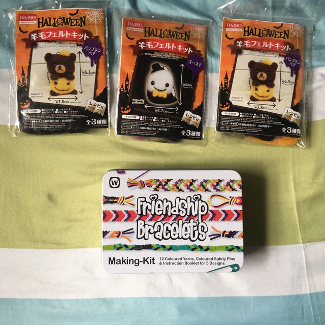 DAISO FELT CHARMS AND FRIENDSHIP BRACELETS SET, Hobbies & Toys ...