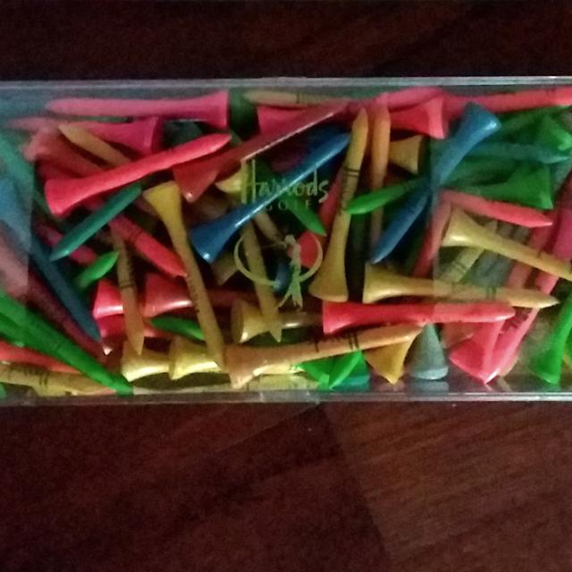 Harrods Logo Golf Tees Boxed Set, Sports Equipment, Sports & Games ...