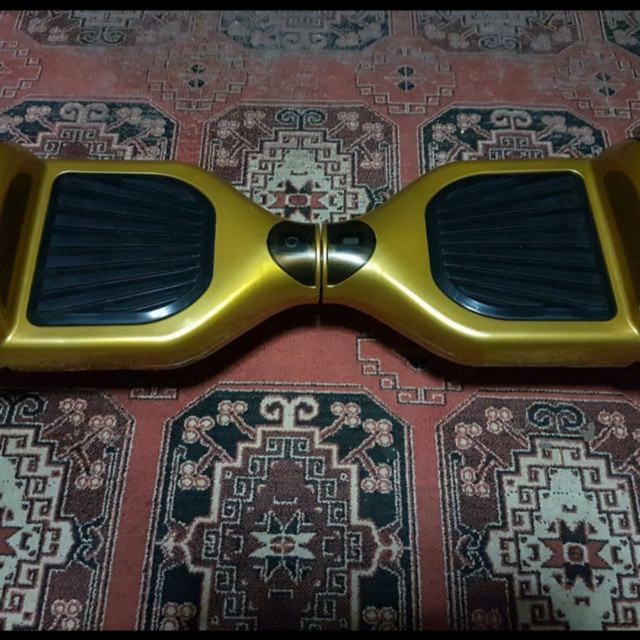 Hoverboard Gold Edition, Sports Equipment, PMDs, E-Scooters & E-Bikes ...