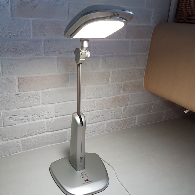 3M polarizing lamp, Furniture & Home Living, Furniture, Other Home ...