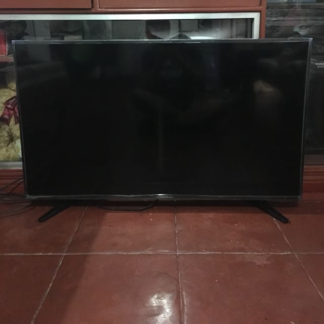 40 inch DEVANT LED TV, TV & Home Appliances, TV & Entertainment, TV on ...