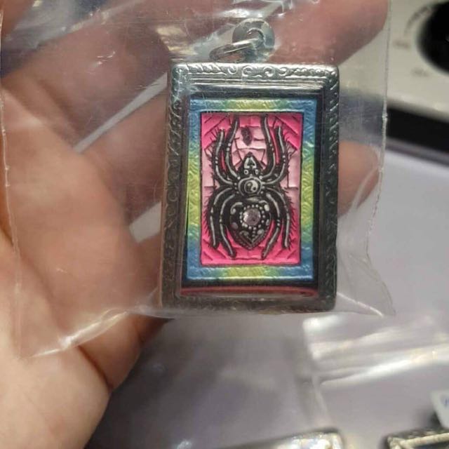 Spider amulets with casing , Hobbies & Toys, Memorabilia & Collectibles ...