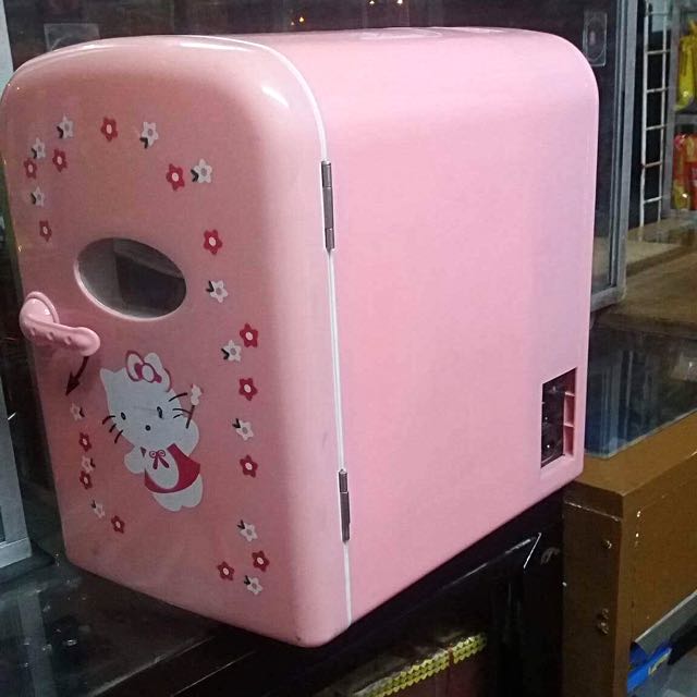 HELLO KITTY PERSONAL MINI FRIDGE, TV & Home Appliances, Kitchen ...