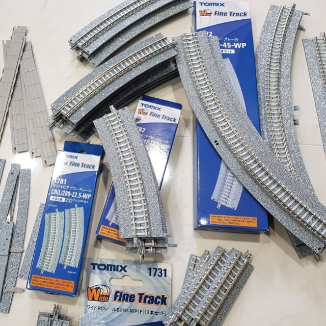 Lot of Tomix Wide tracks & spare tracks @ sale, Hobbies & Toys, Toys ...