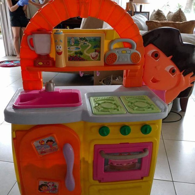 Dora kitchen play set, Babies & Kids, Infant Playtime on Carousell