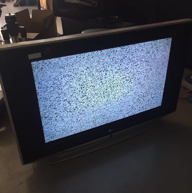 LG 40 inch TV, TV & Home Appliances, TV & Entertainment, TV on Carousell