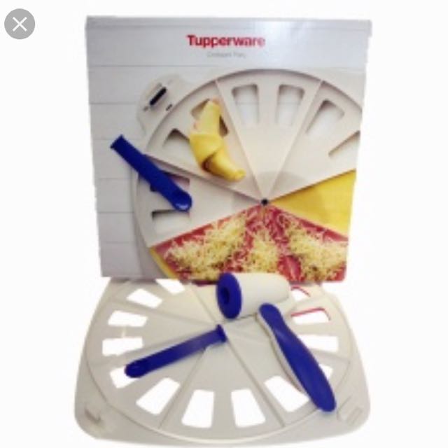 Tupperware Croissant Party, TV & Home Appliances, Kitchen Appliances ...