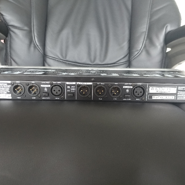 Behringer 2-way Stereo/3-way Mono Active Crossover CX2310, Audio, Other ...