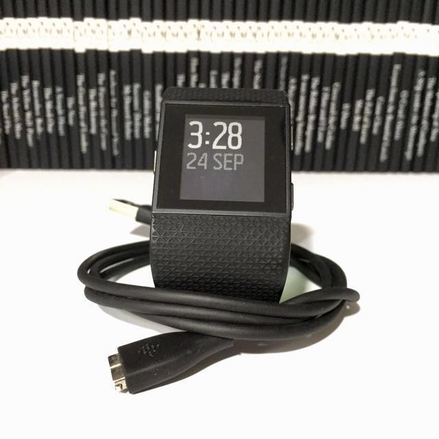 Fitbit Surge (Large), Mobile Phones & Gadgets, Wearables & Smart ...